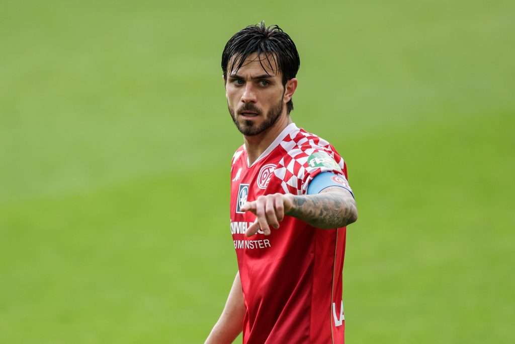 Official | Schalke to sign Danny Latza - Get German Football News