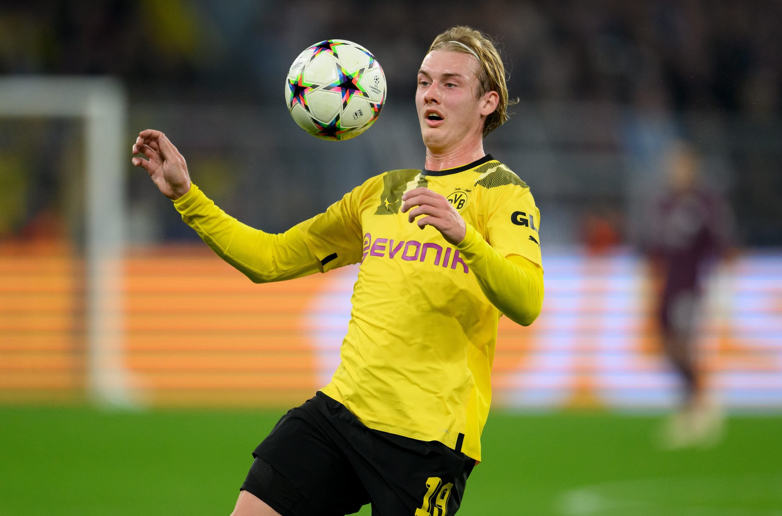 Julian Brandt close to renewing contract with Borussia Dortmund - Get ...