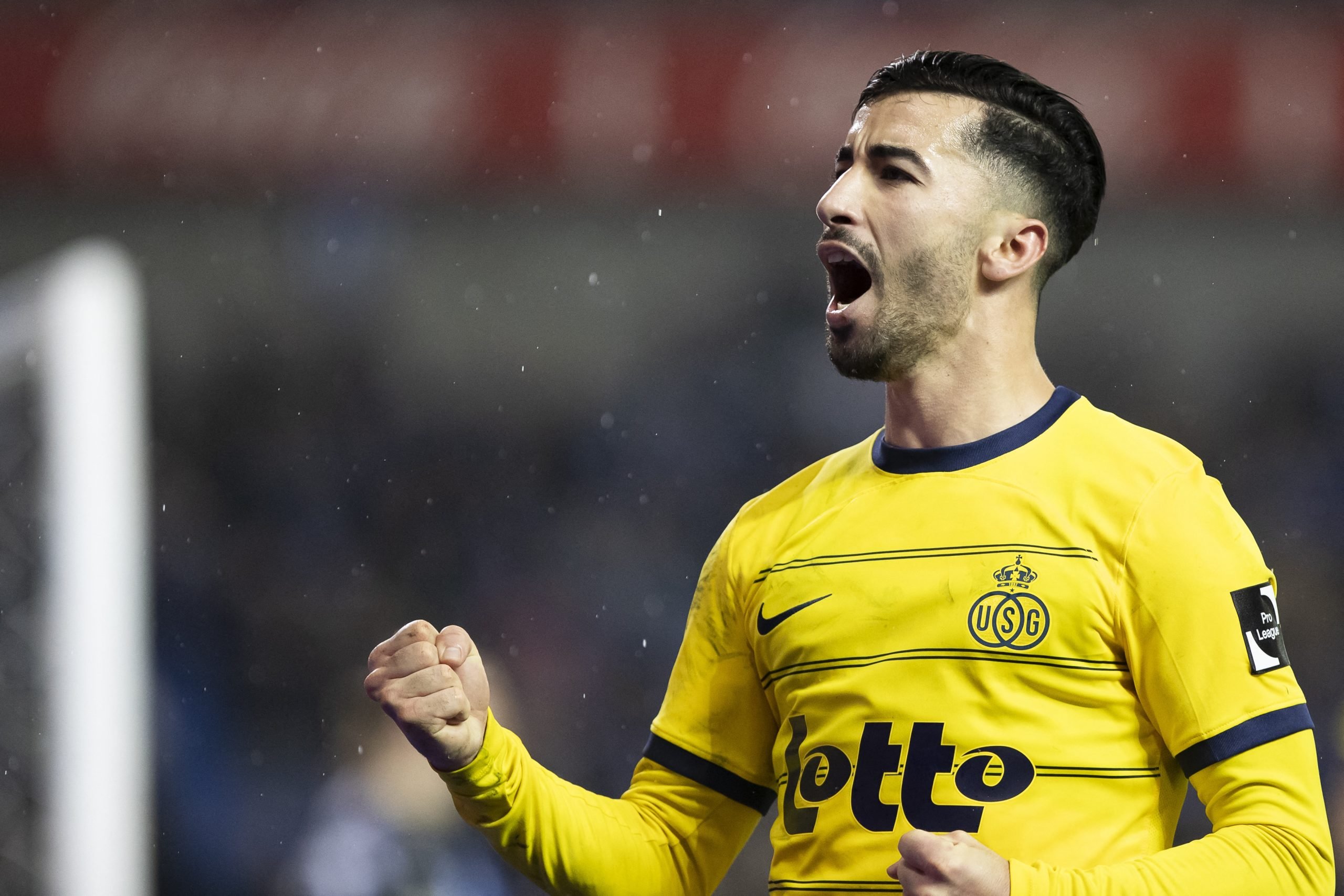 Official | Mohamed Amoura joins Wolfsburg from Union St. Gilloise - Get ...