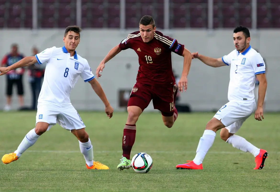 Official | St. Pauli sign Greek international Manolis Saliakas - Get ...