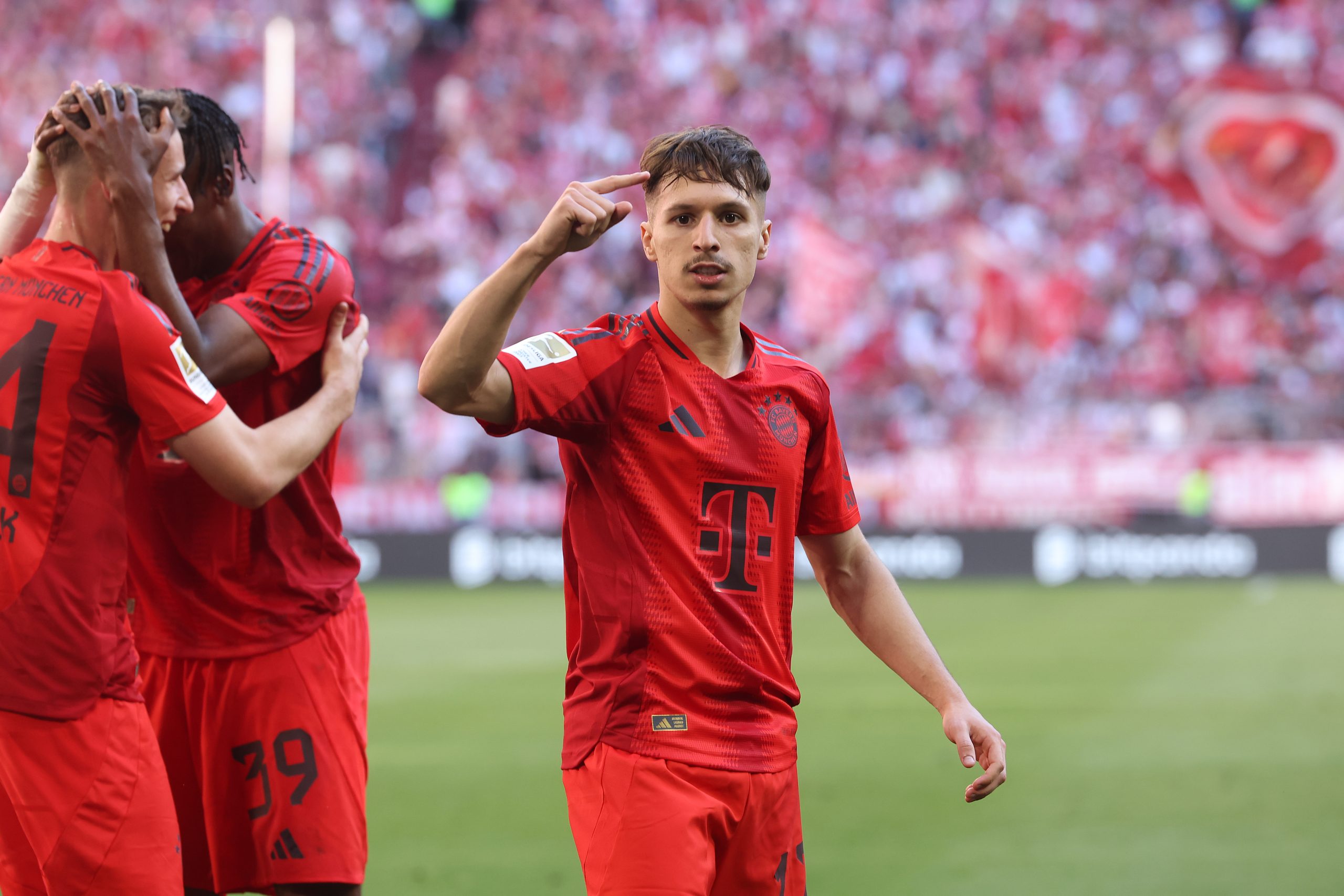 Official | Bayern Munich’s Bryan Zaragoza joins CA Osasuna on loan ...