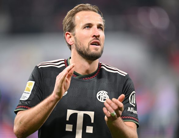 Bayern Munich boss confirms contract extension talks with Harry Kane ...