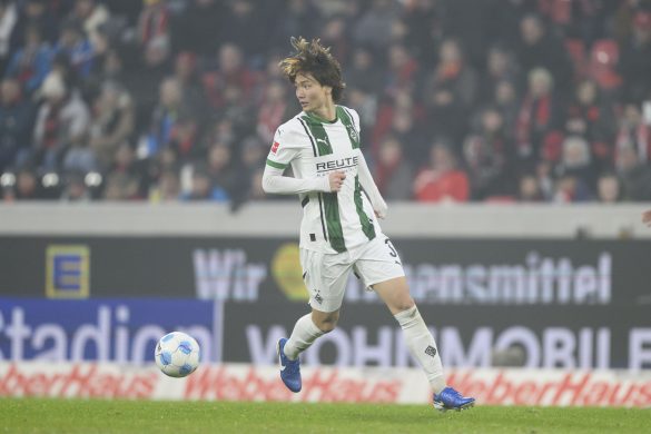 Borussia Mönchengladbach trying to extend contract of Ko Itakura early ...